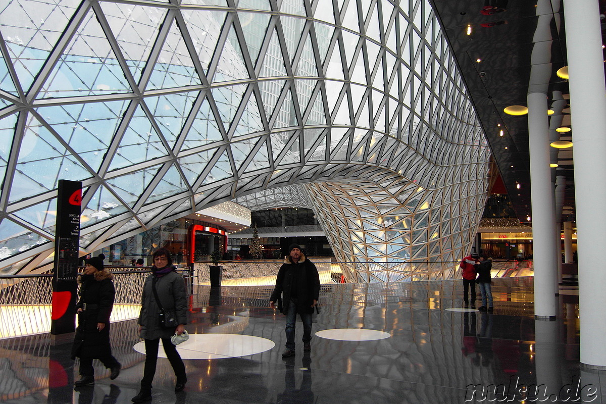 Die Zeil - das Frankfurter Einkaufszentrum - Frankfurt am Main, Hessen ...